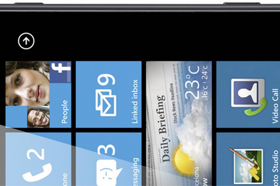 Windows Phone sladrer til Microsoft - Jyllands-Posten