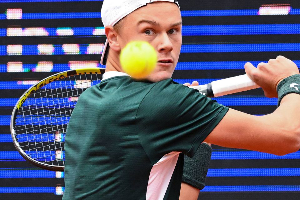 Velspillende Holger Rune drønede i fransk kvartfinale - Jyllands-Posten