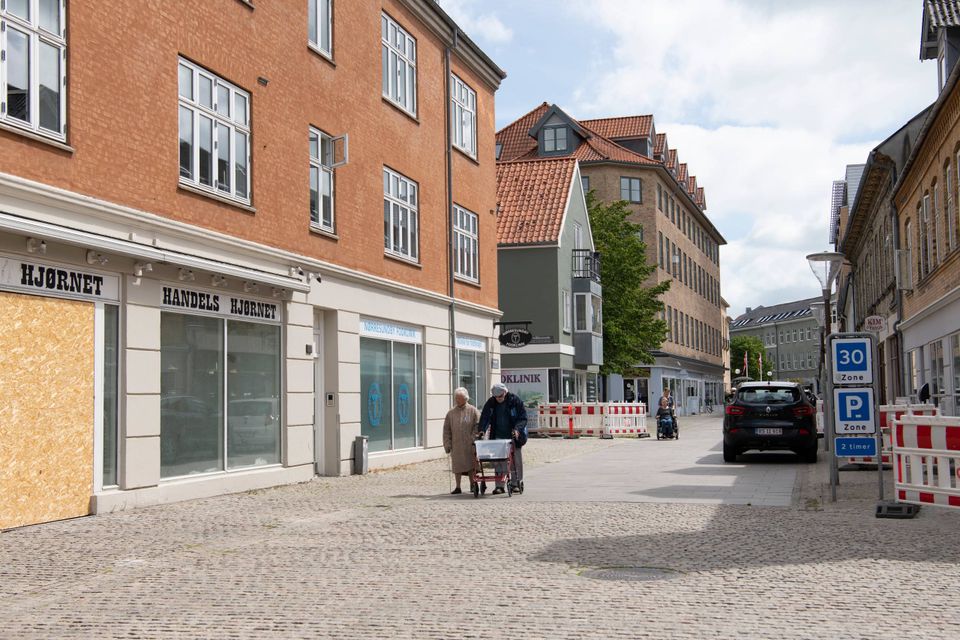 Hver femte butik er lukket: 14 byer kæmper om at få del i en pulje på ...