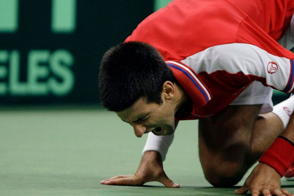 Grædende Djokovic opgav på hjemmebane - Jyllands-Posten