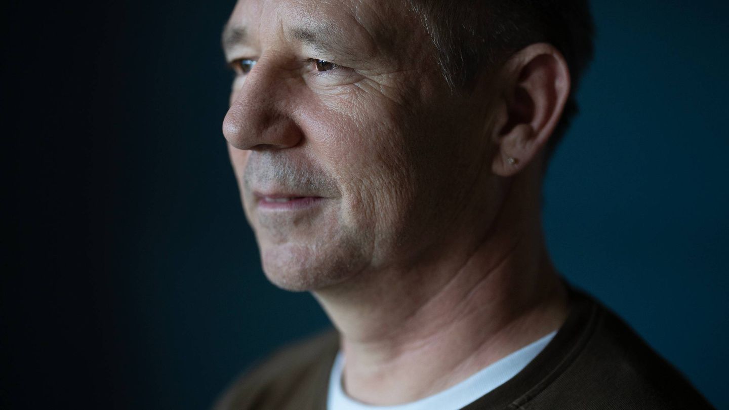 Efter 29 år på slagteriet skulle Jens Per Jensen pludselig starte forfra. Men han havde aldrig ...