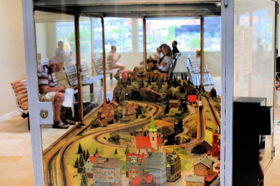 Kendt modeljernbane har indtjent 61.500 kroner – og nu sender DSB og ...