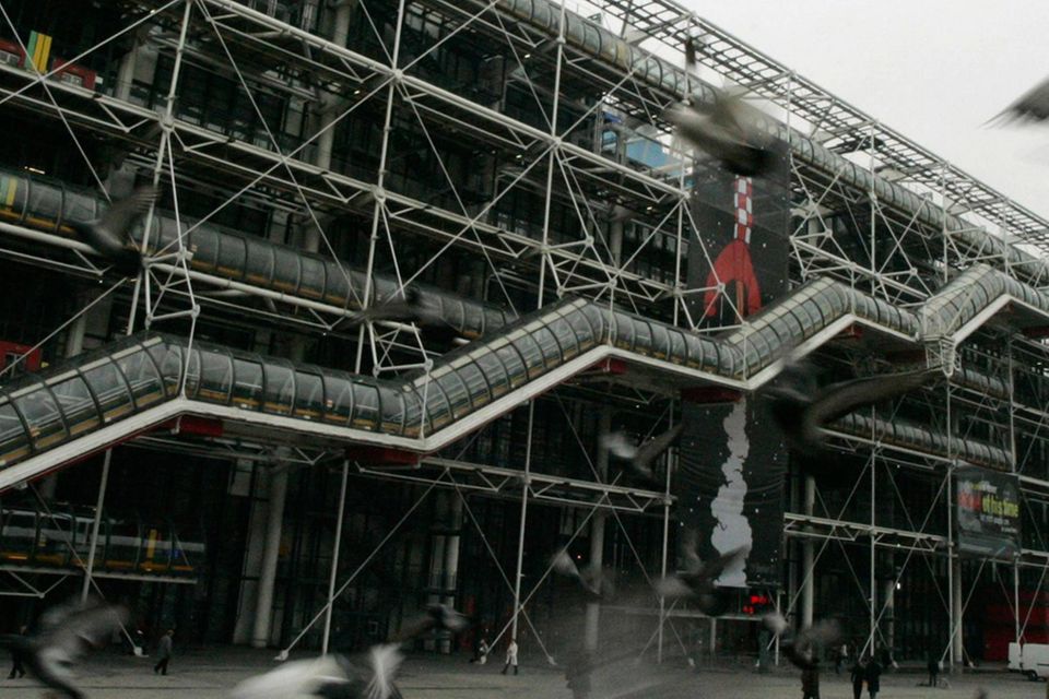 Faldende kunstværk kan koste dyrt - Jyllands-Posten