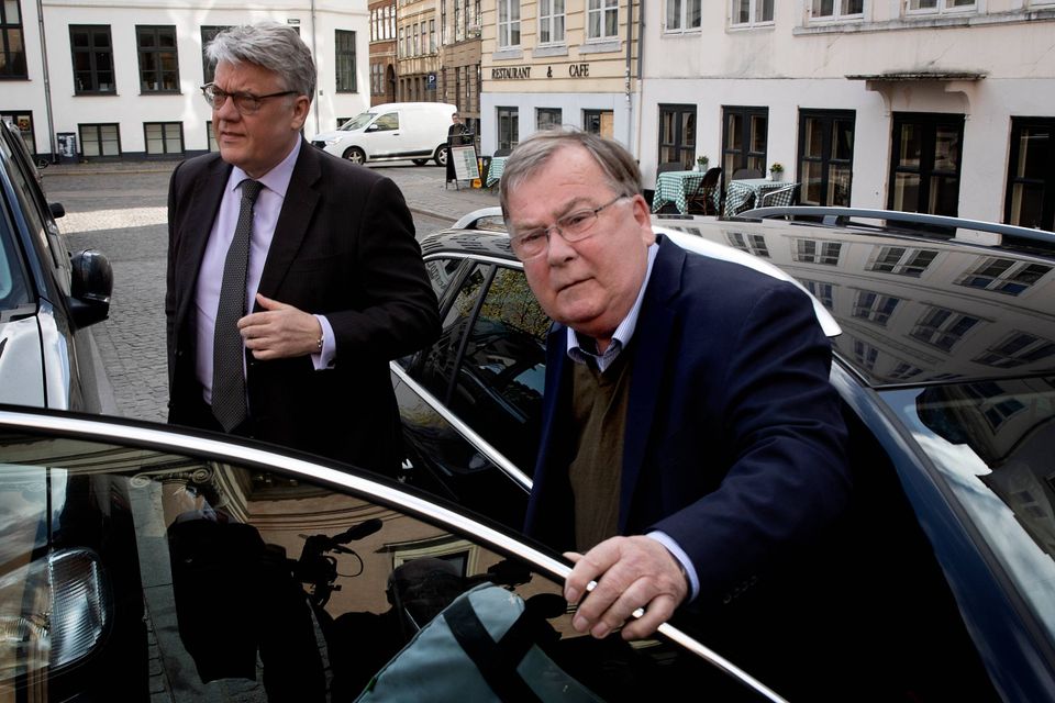 Anklagemyndighed vil udskyde sager mod Claus Hjort og Lars Findsen - Jyllands-Posten