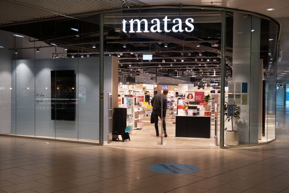 Matas har lovet kunderne færre rynker: Trækker nu i land - Jyllands-Posten