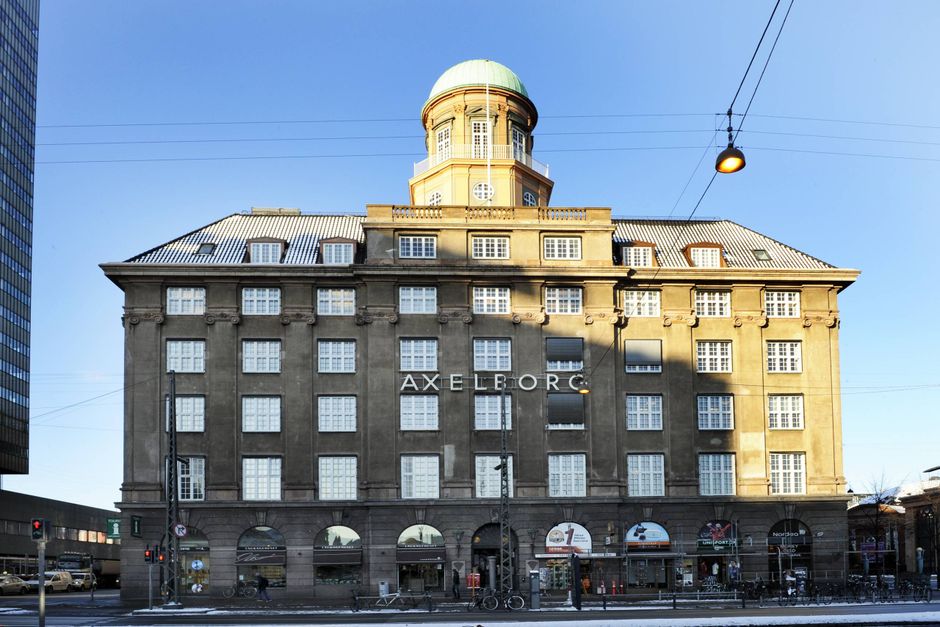 Det kunne være endt helt galt. Men så kørte Axelborg sin tunge maskine ...