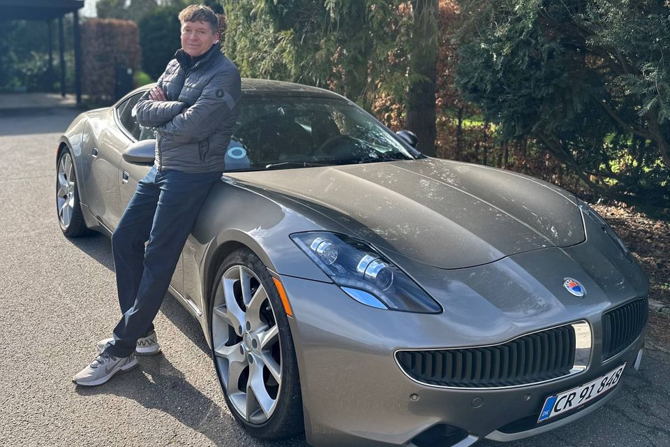 Han ejer en af landets få eksemplarer af Fiskers unikke Karma ...