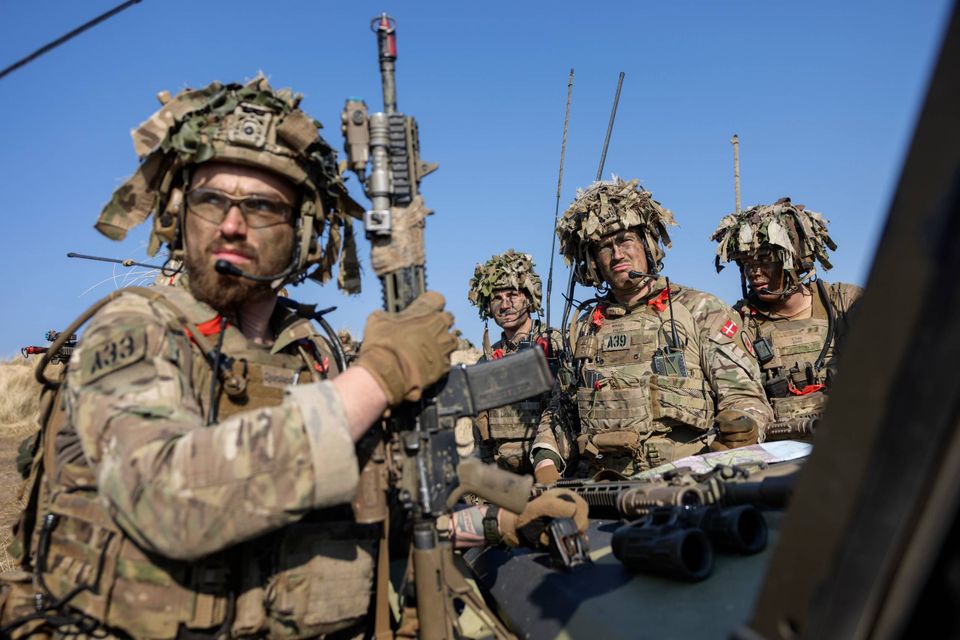 Drømmespil på heden: Den røde hær blev slået på én dag - Jyllands-Posten