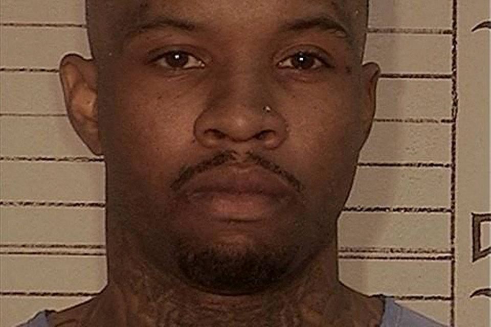 Rapper indlagt efter knivoverfald i fængsel - Jyllands-Posten