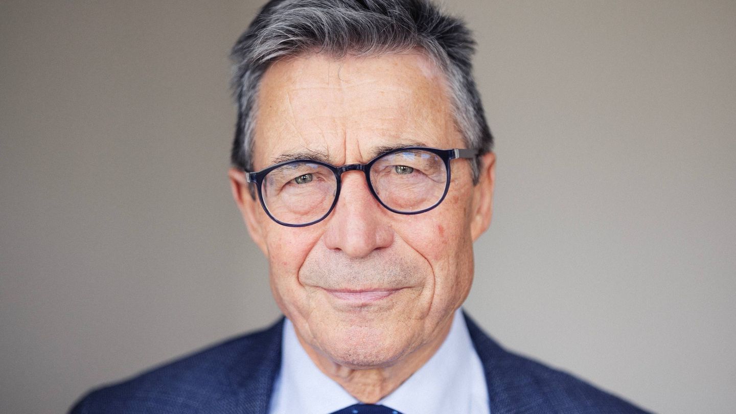 Anders Fogh har skrevet på bogen i tre år, og nu er han klar: Her er ...