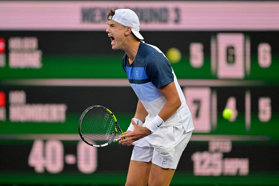 Rune slider sig videre i tæt drama i Indian Wells - Jyllands-Posten