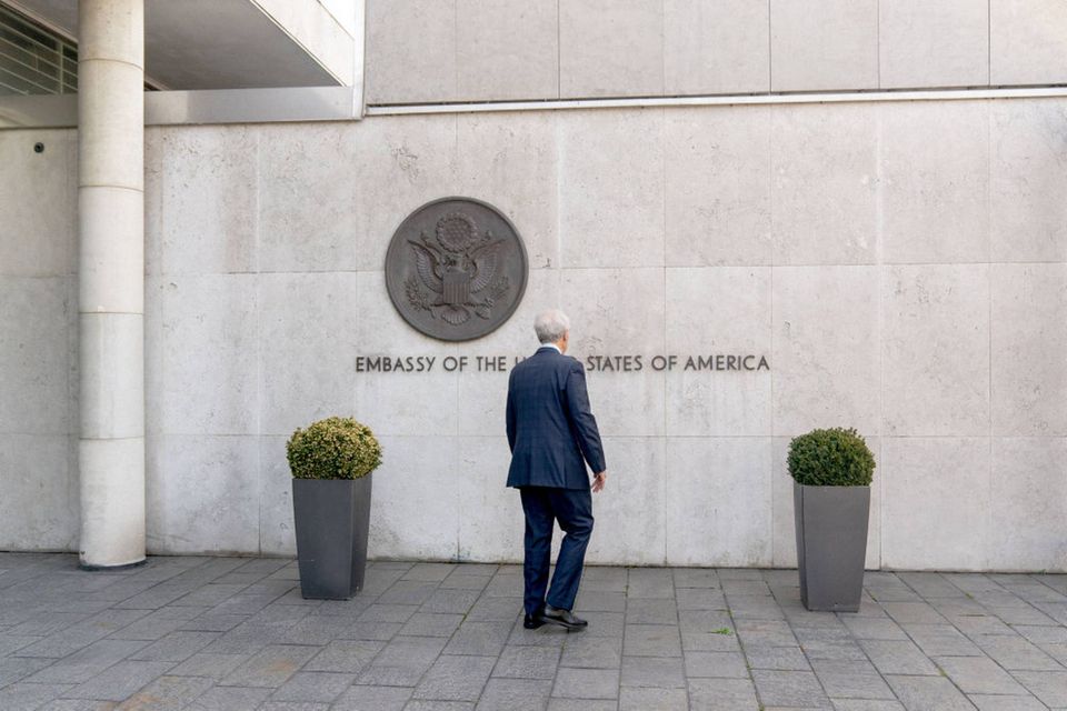 Demonstranter siger nej tak til amerikansk pres mod Grønland - Jyllands-Posten