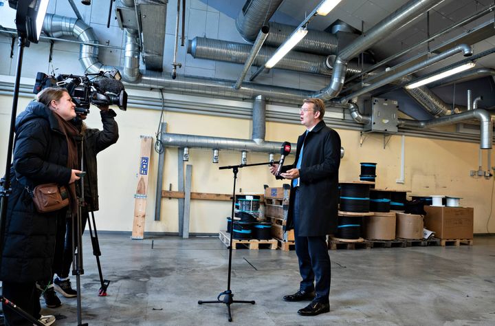 Lars Boje og Pelle Dragsted kæmper om Elon Musks opmærksomhed med hver ...