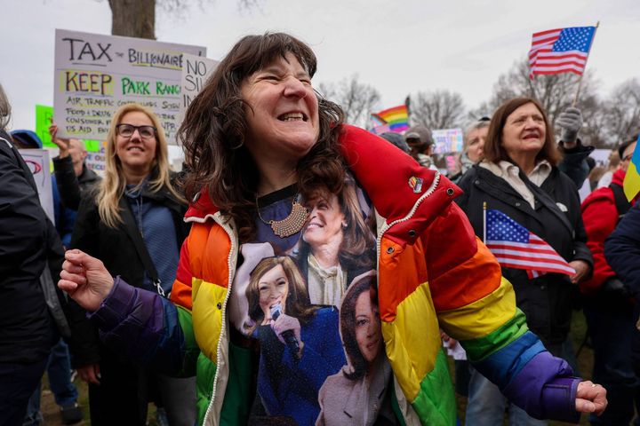 Protester mod Trump og Musk i 50 stater - Jyllands-Posten