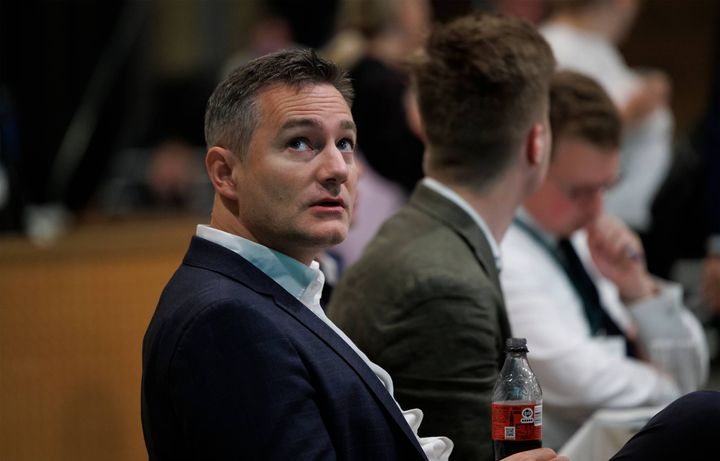 Regeringen beder Rasmus Jarlov om at holde sin kæft - Jyllands-Posten