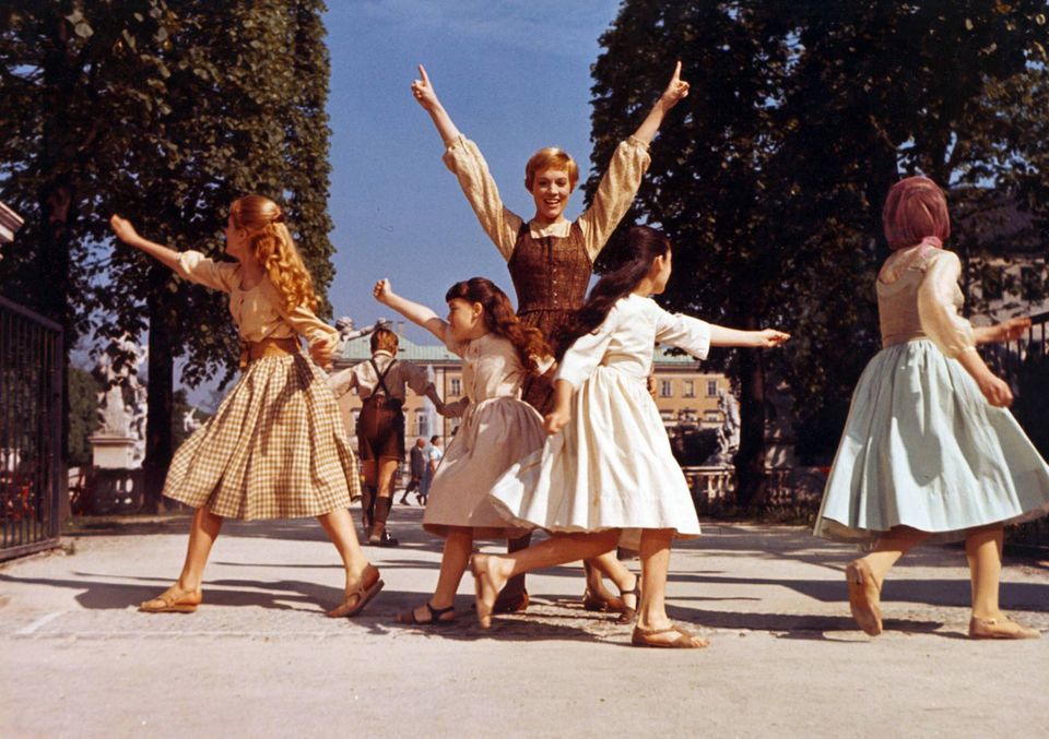 Aarhus Teater: "Jeppe på Bjerget" udsat for magtkritik og satirisk bid ...