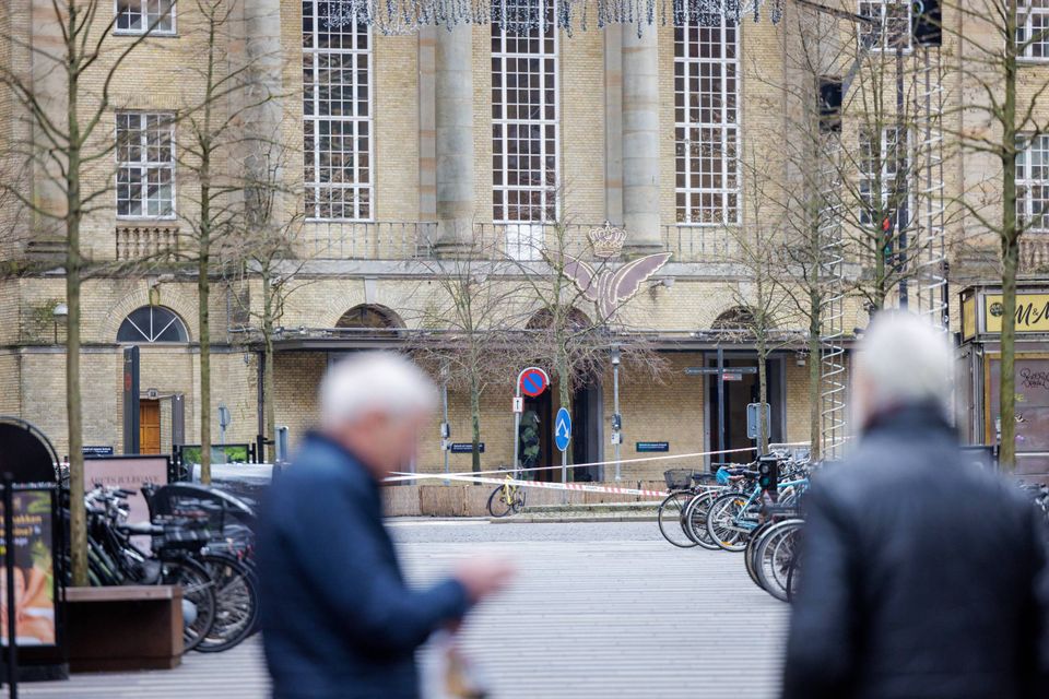 Afspærrede central plads: Bombetrussel mod McDonald's - Jyllands-Posten
