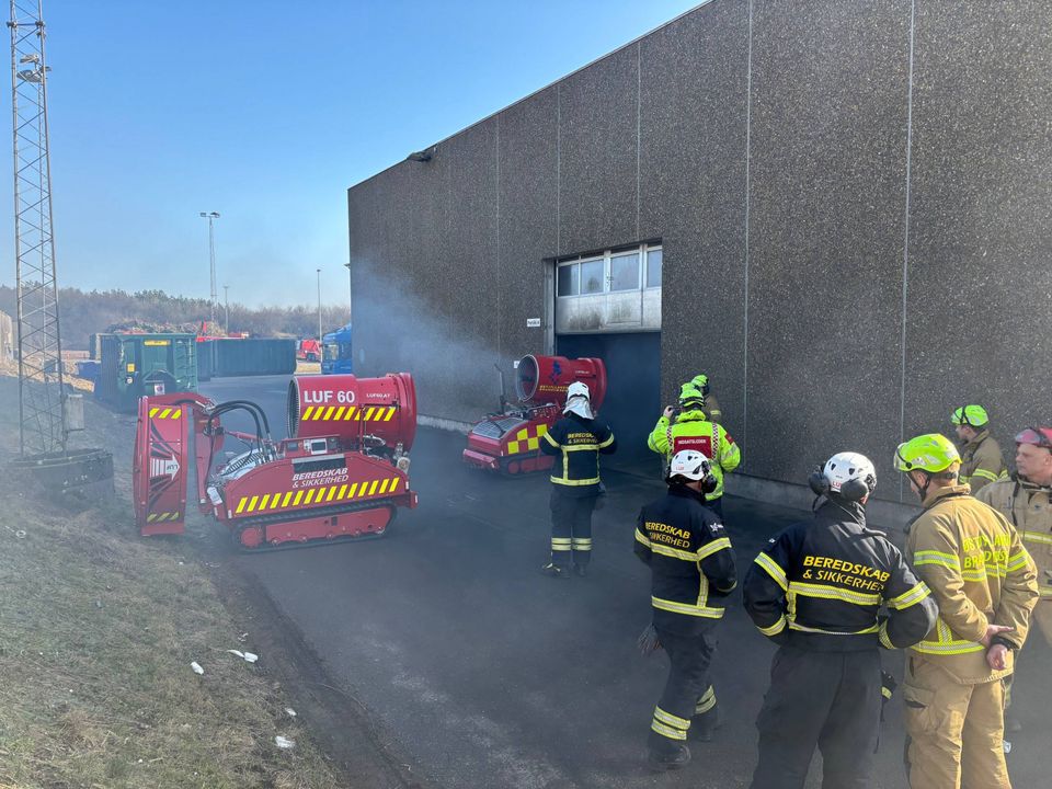 "Luffe" slukker brande og redder busser – ombygget snekanon sættes ind ...