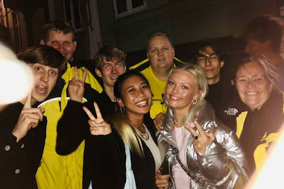 Pia Denise Hansen brænder for at hjælpe unge som natteravn og søger ...