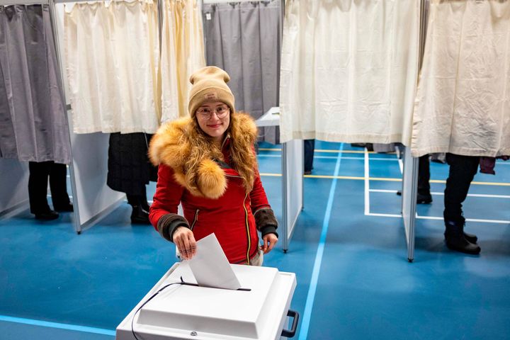 Aki-Matilda Høegh-Dam fik kanonvalg: Nu overlader hun sin plads i Folketinget til trommeglad ...