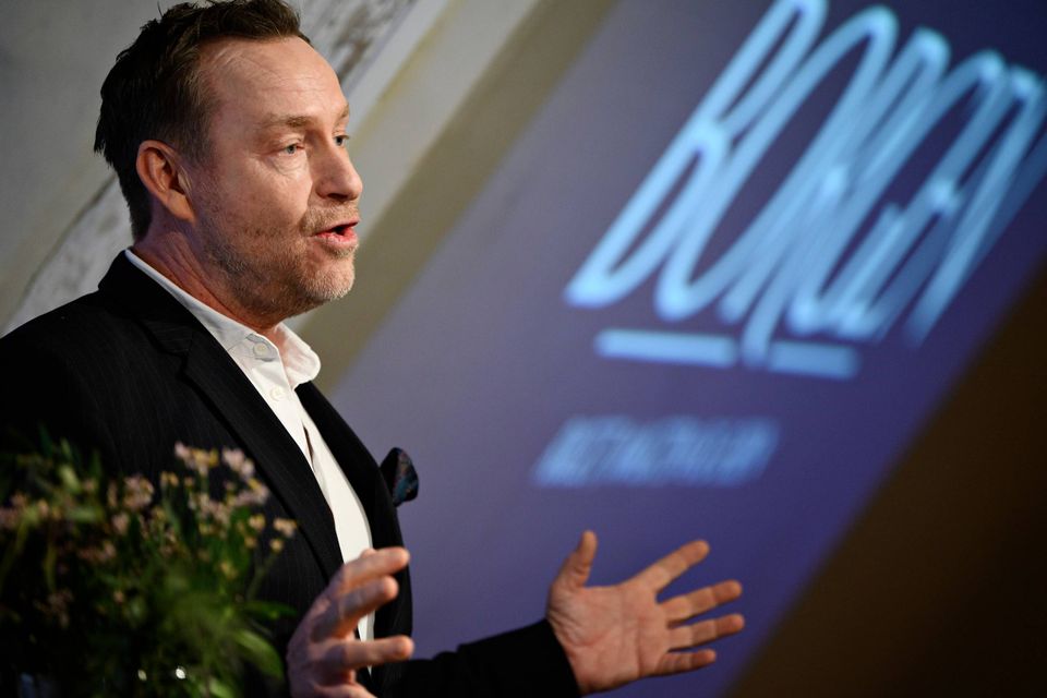 En politiker ringede til Adam Price. Det blev startskuddet til fjerde ...