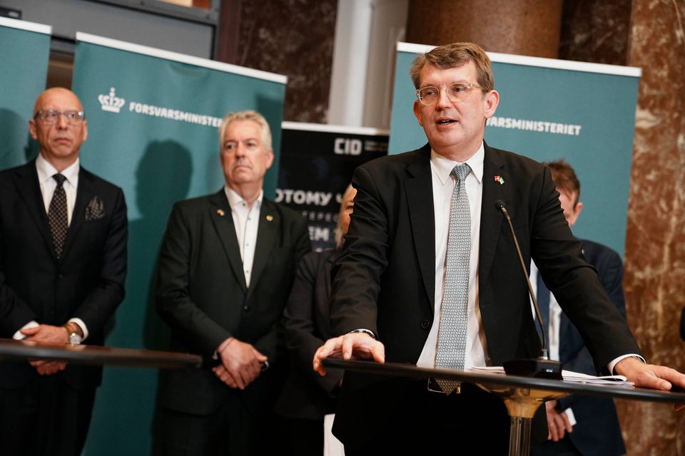 Flåden bliver styrket med 26 skibe: Men hvornår kan ministeren ikke svare på - Jyllands-Posten