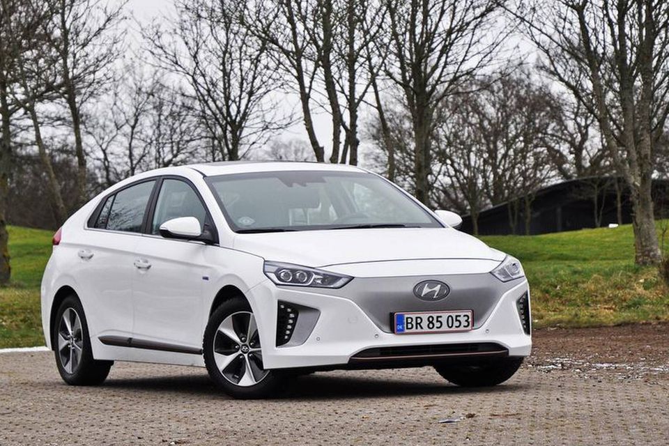 Komfortabel og rummelig elbil - Jyllands-Posten