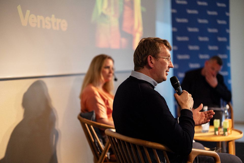 V-bagland krævede svar fra formanden i sag om jysk fabrik: »Det er jo ...